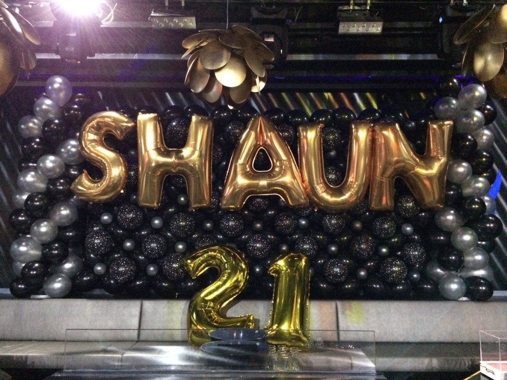 Balloon Name / Balloon Number DecorationsTHAT Balloons