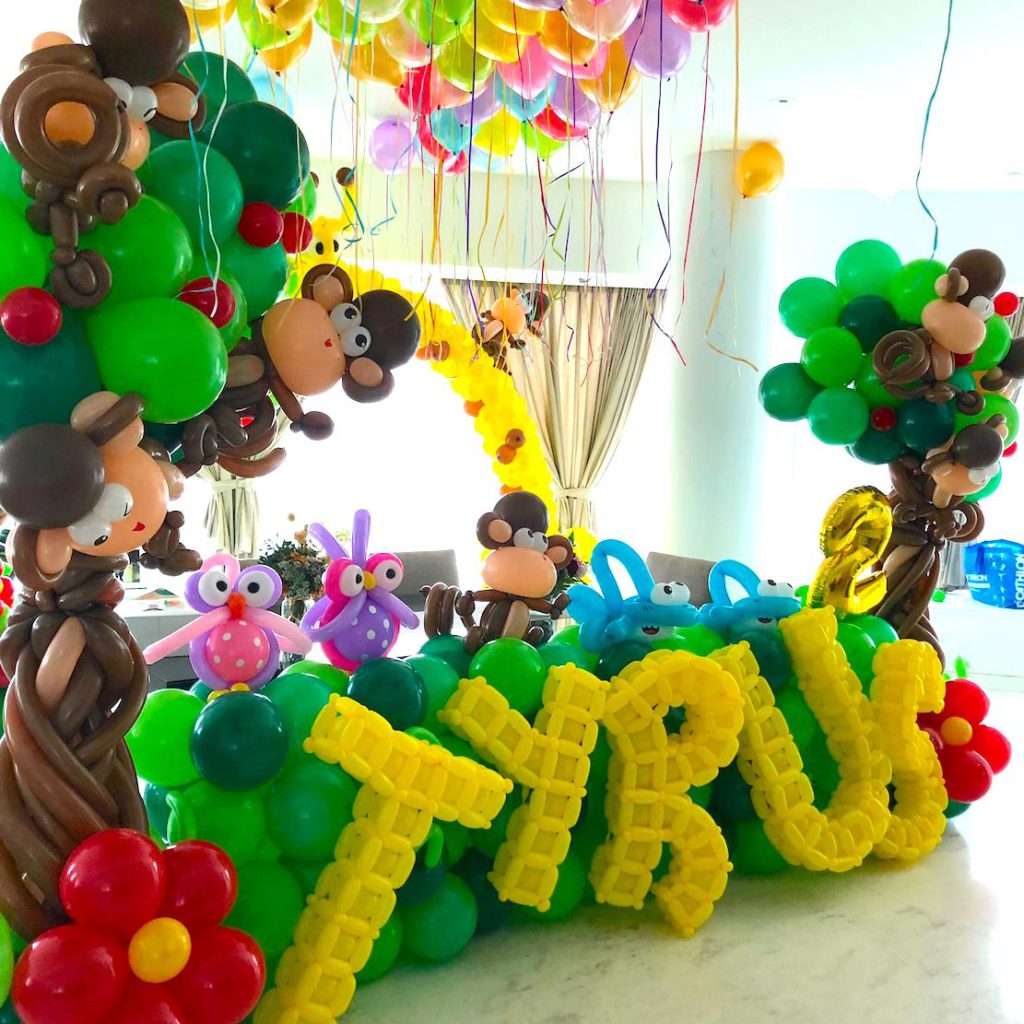 Stage Front Balloon Decorations | THAT BalloonsTHAT Balloons