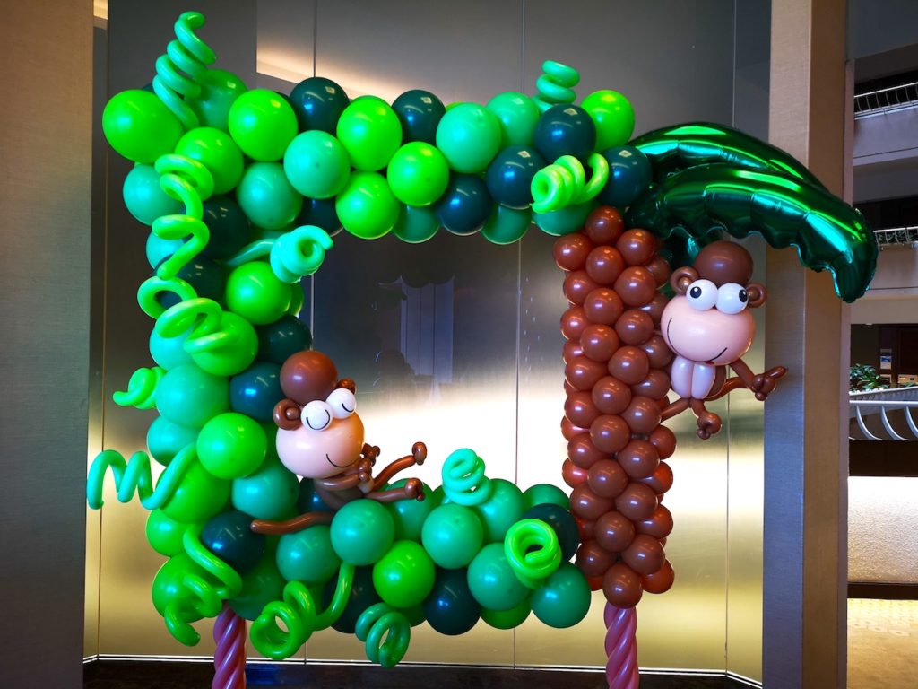 Balloon Photo Frame Decoration | THAT BalloonsTHAT Balloons