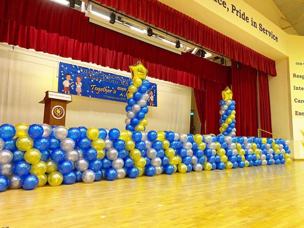 Graduation-Themed Balloon Decorations | THAT BalloonsTHAT Balloons